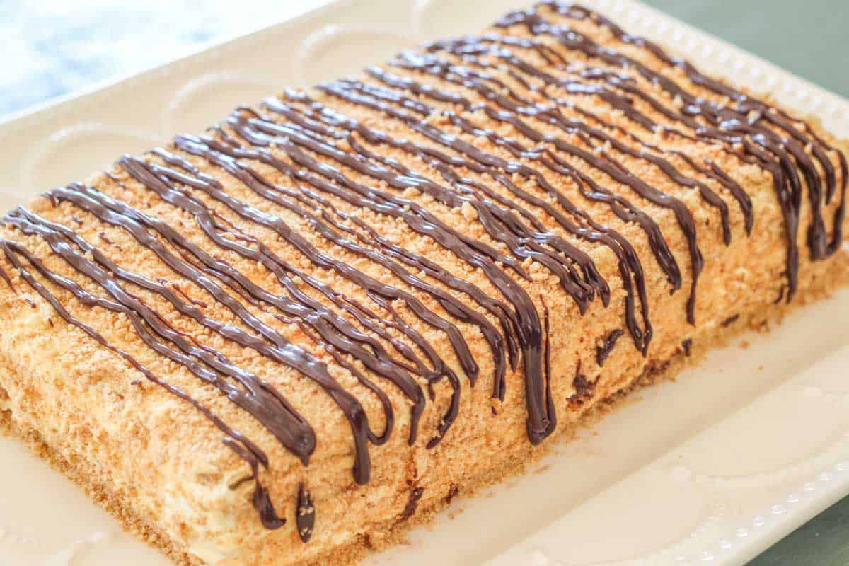 No-Bake Eclair Cake Recipe - Valentina's Corner