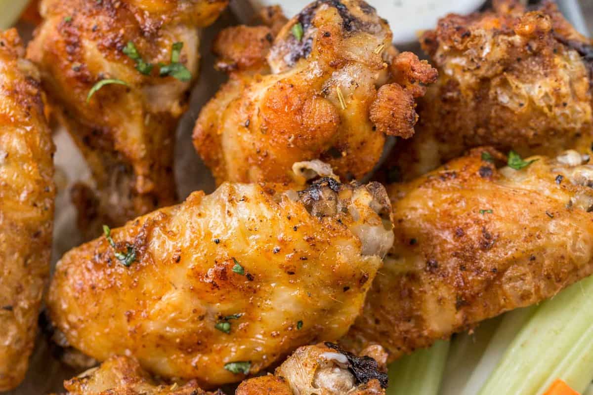 Crispy Baked Chicken Wings Recipe (VIDEO) - Valentina's Corner