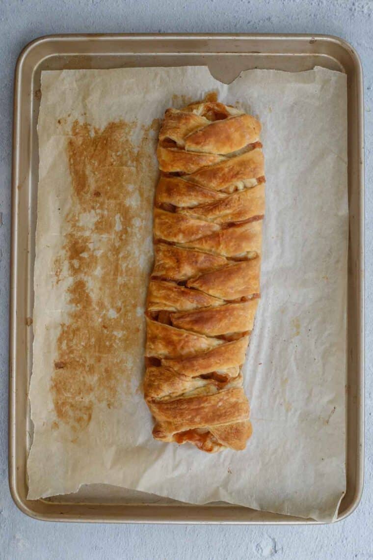 Apple Puff Pastry Braid - Valentina's Corner