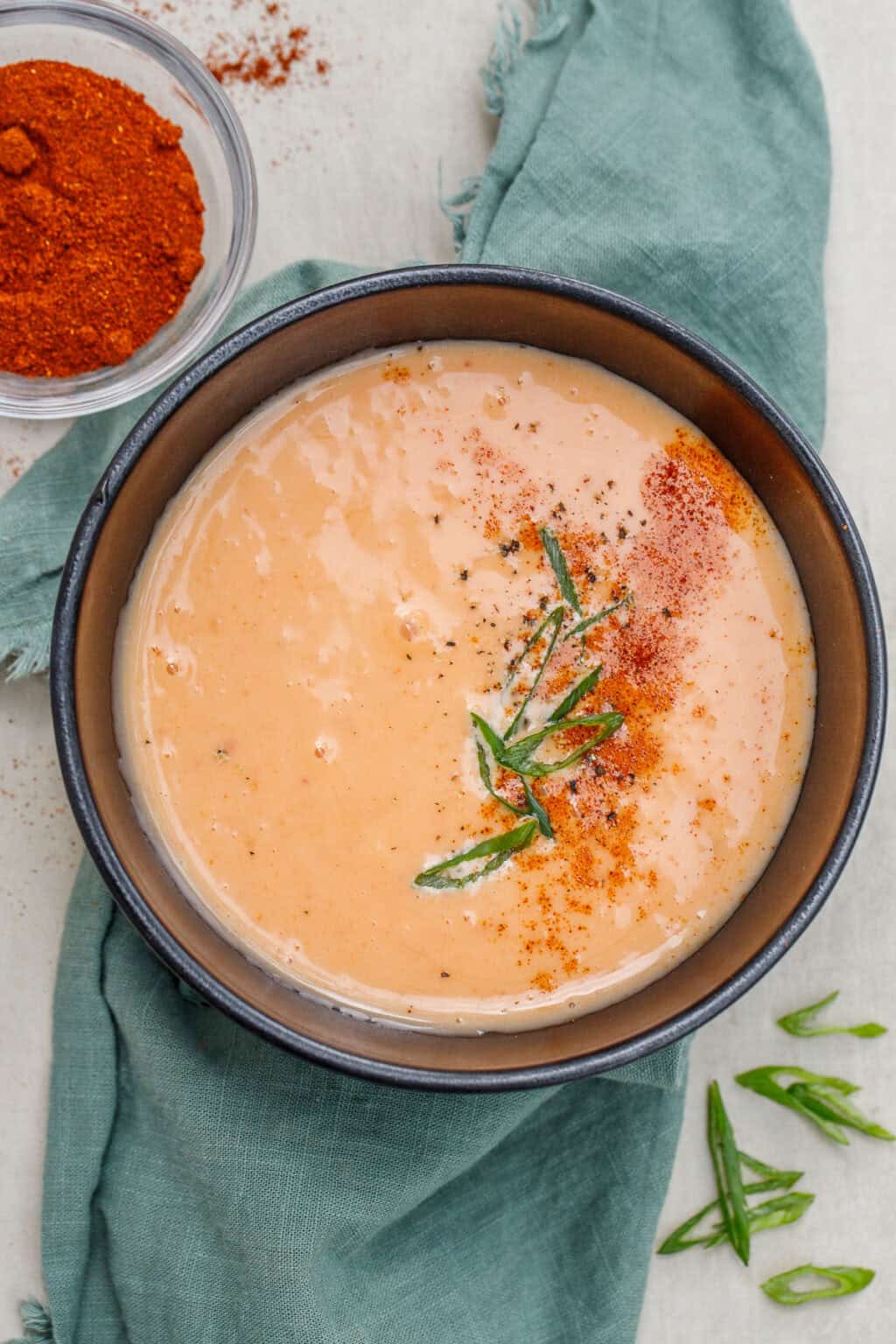 Bang Bang Sauce (4 Ingredients) - Valentina's Corner